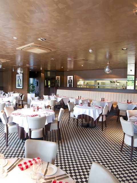 Knauf Airless Spray Plaster Contracters - Cap Ceilings